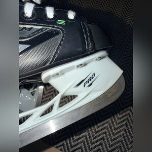 CCM | Other | Ccm Ribcor 42k Pump Ice Jr Youth Hockey Skates Skate Size ...